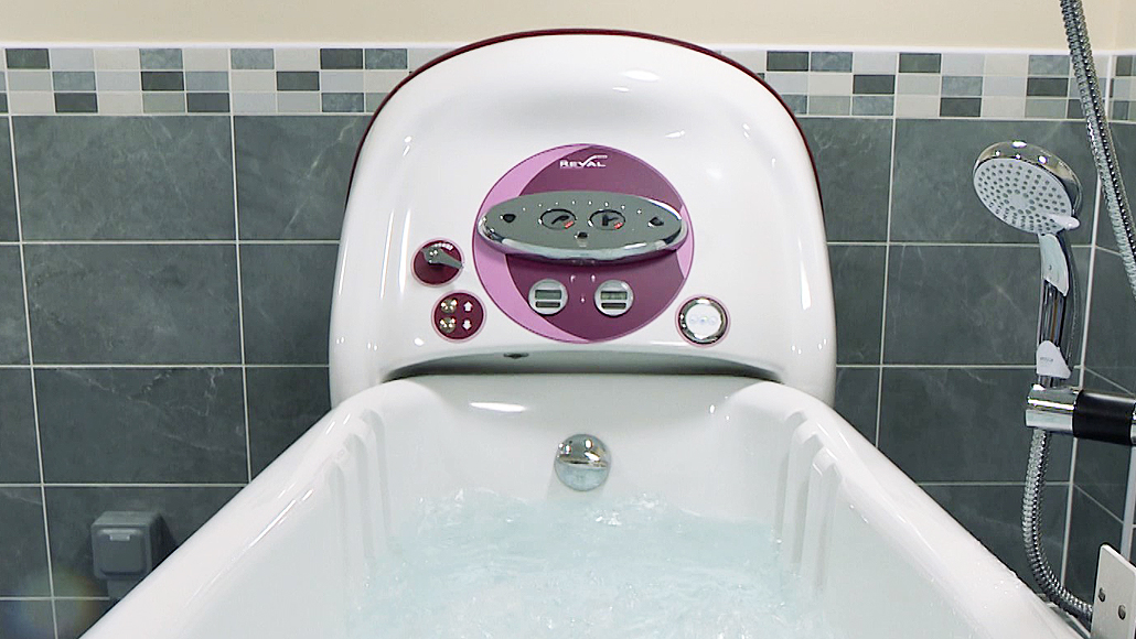 A Short Guide to Access Baths - Carelift Blog