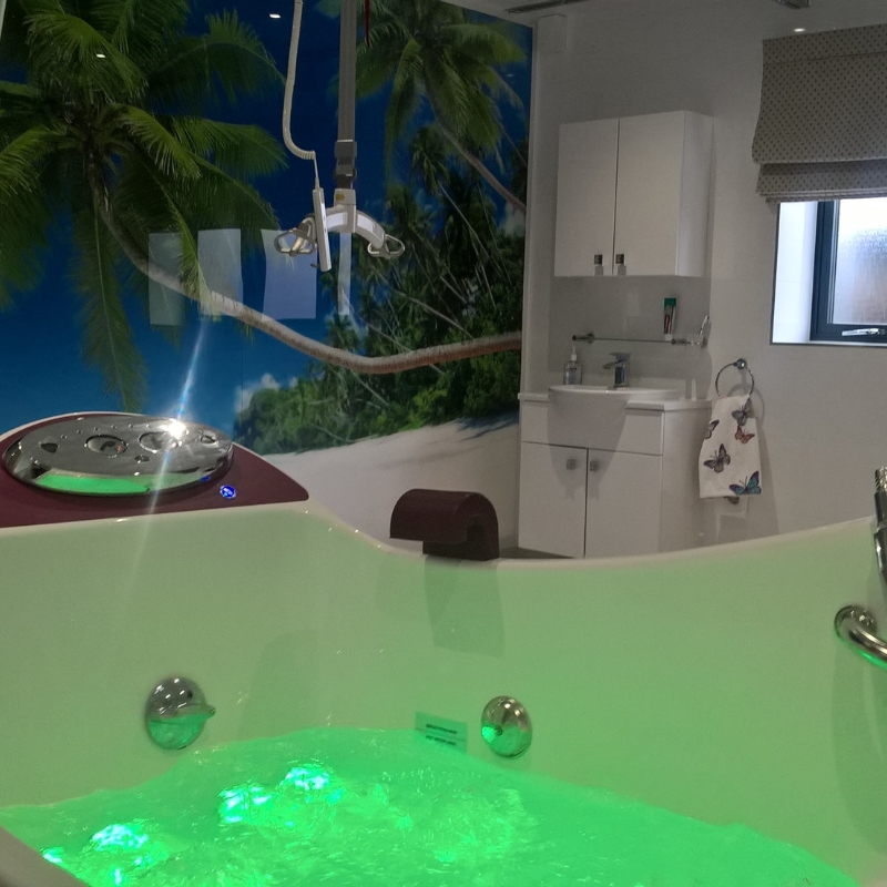 Reval Transcare Assisted Bath: Effortless Bathing. Carelift Services